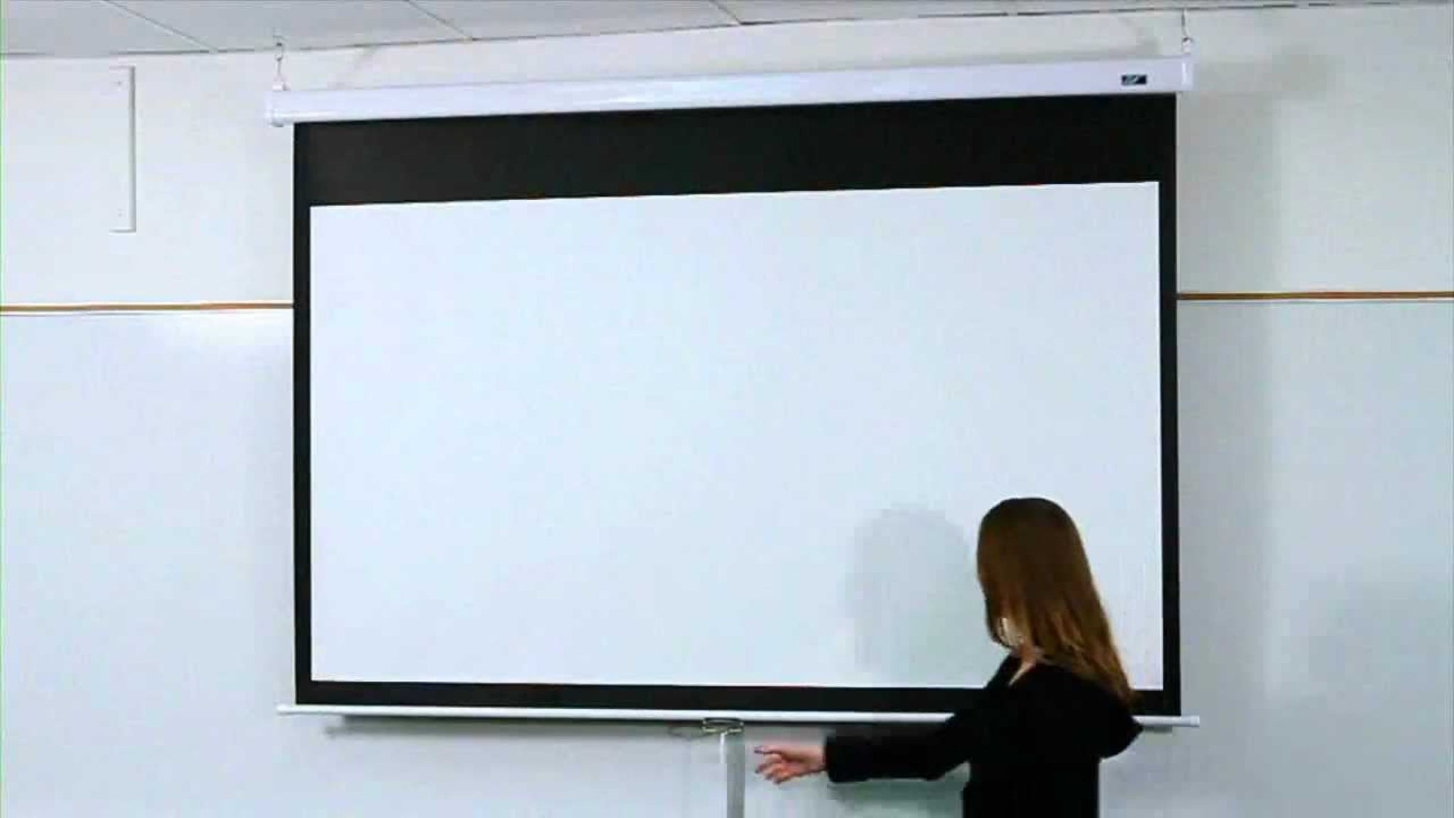 Manual projection screens for beamer by elite screens – Elite Screens